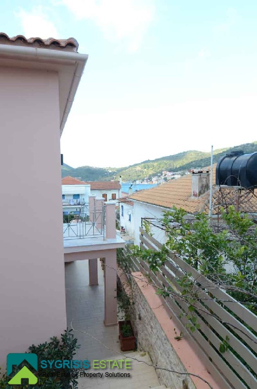 ΞΕΝΟΔΟΧΕΙΑΚΗ ΜΟΝΑΔΑ ΣΤΗΝ ΙΘΑΚΗ | Sygrisis